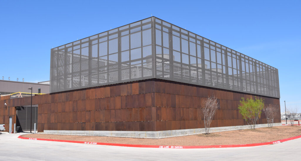 Chevron HQ Expanded Mesh Equipment Screen